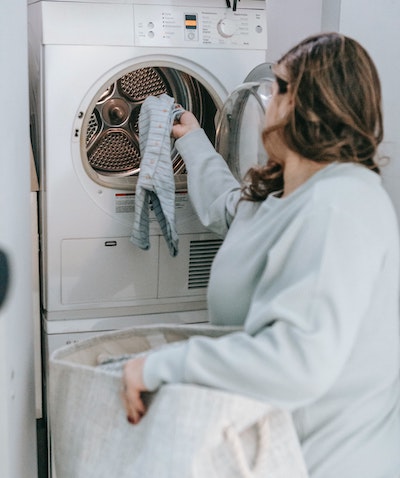 How To Dry Baby Clothes (Fast & Without Shrinking)