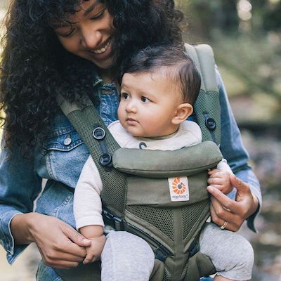 When Can Baby Face Out In Carrier? (+Safety Tips)
