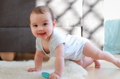 7 Tips How To Fix Asymmetrical Crawling (+When To Worry)